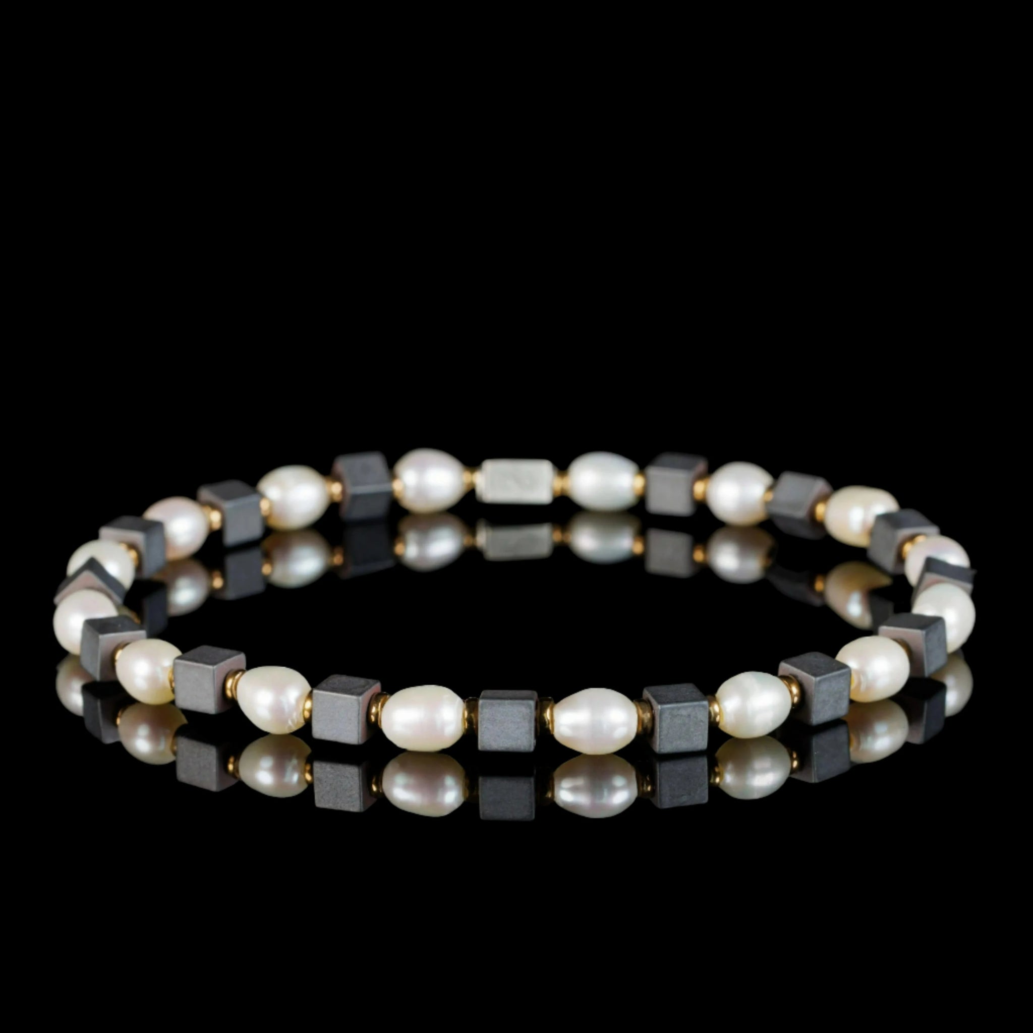 Pearl Hematite Cube Bracelet I | Unique Look 4-7mm